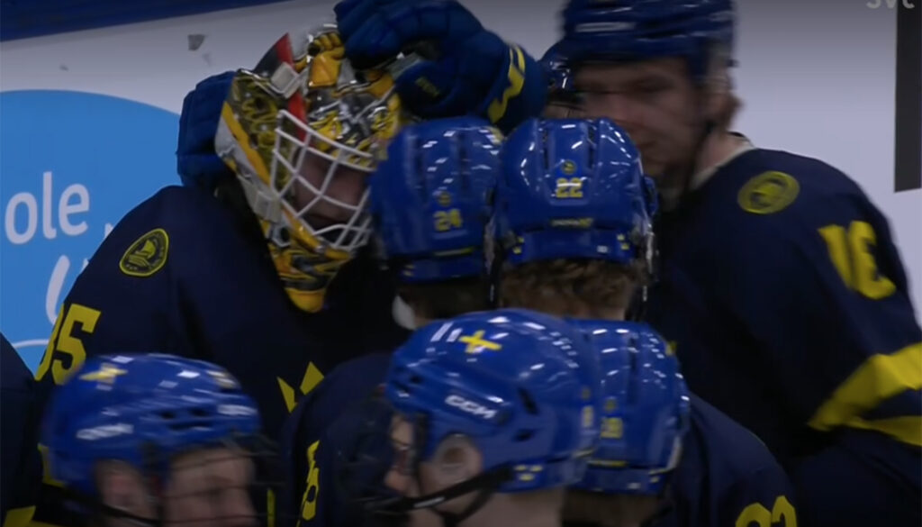 Tung premiärförlust i U18-VM för Småkronorna